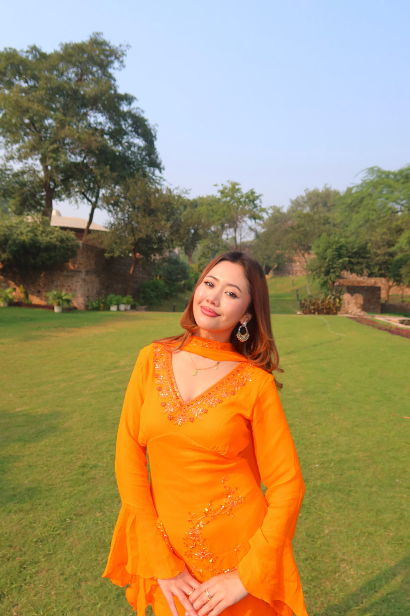 Amber In Orange – Bomzan Closet